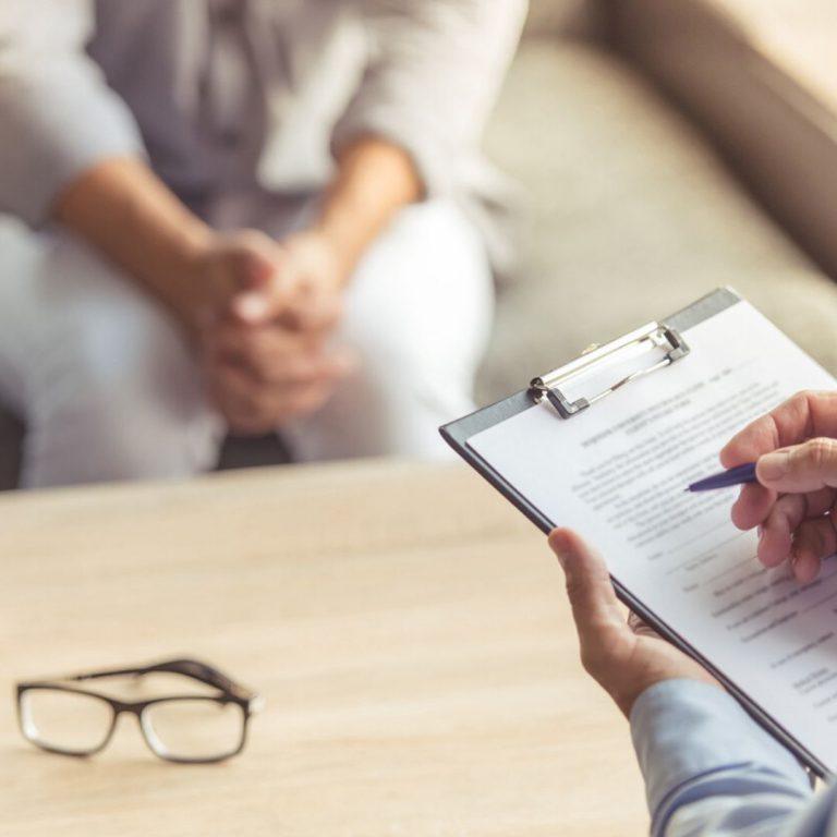 Directive and Non-Directive Approaches - Dr. Martin Pinaud